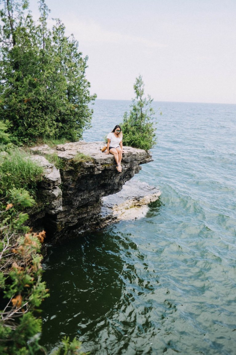 Door County Travel Guide: Cave Point County Park